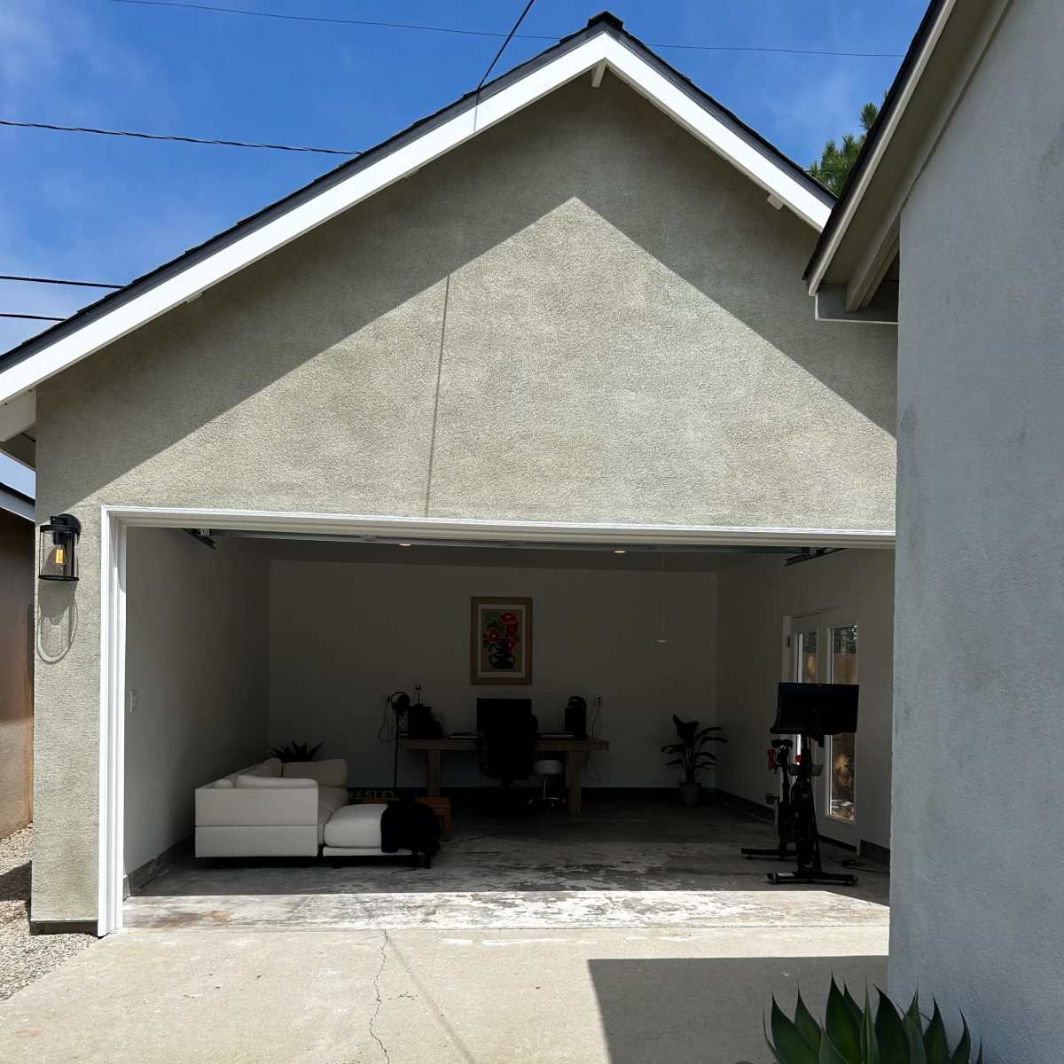 Industrial-Chic Converted Garage in South Bay with Private Outdoor ...