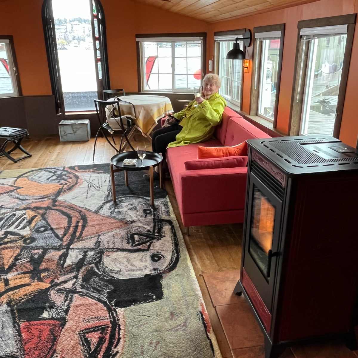 Rustic Cozy Retreat on Seattle's North Lake Union, Seattle, WA ...