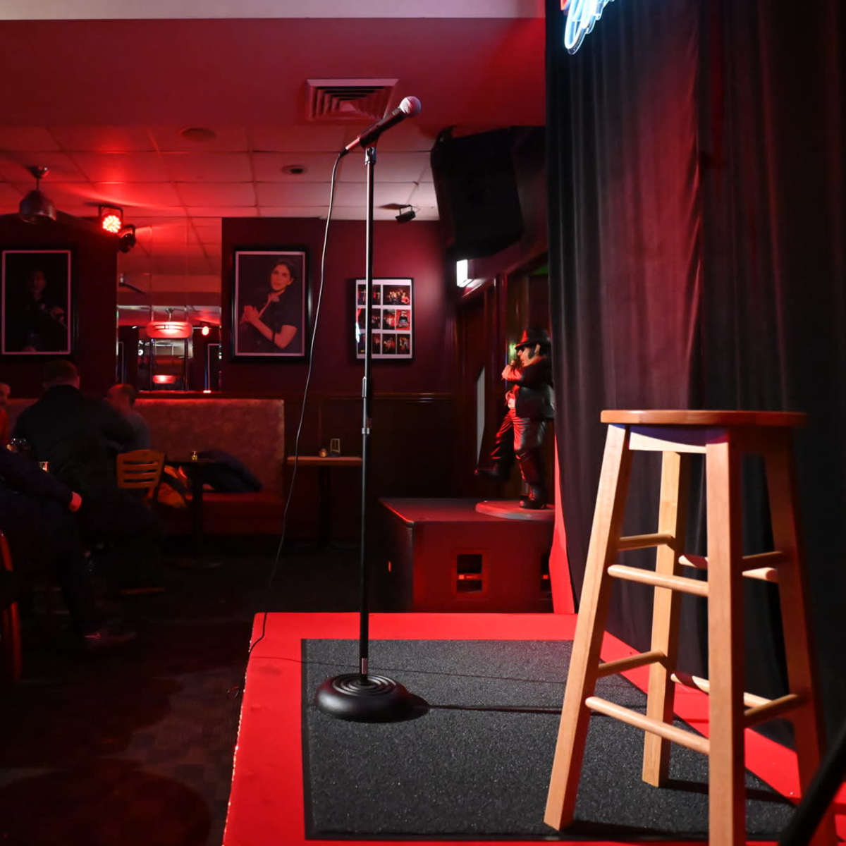 Comedy Club/Theater in Rogers Park with a stage, bar and sound system ...