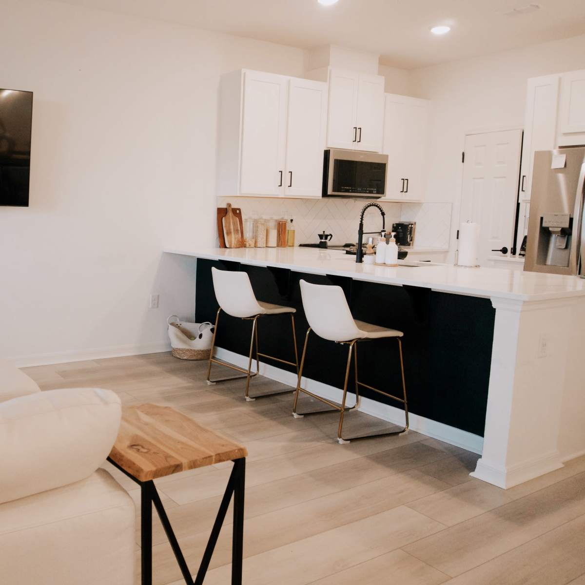 Light & Modern Lake Nona Studio, Orlando, FL | Production | Peerspace