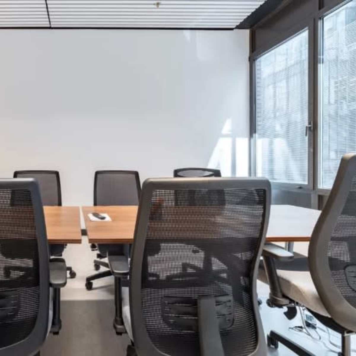 Nomadworks Times Square | Bright, Clean, and Super Comfortable Meeting ...