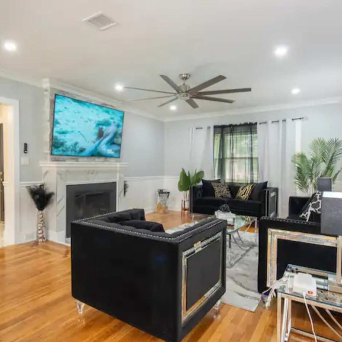 Modern Home with Game Room, Baldwin, NY | Off-Site | Peerspace