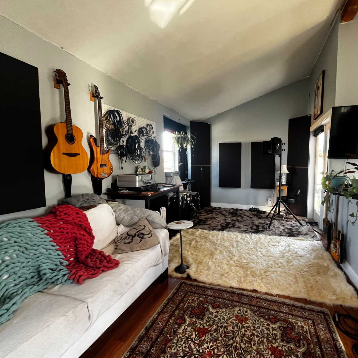 Spacious Recording Studio with Scenic view and Patio by the beach, Los ...