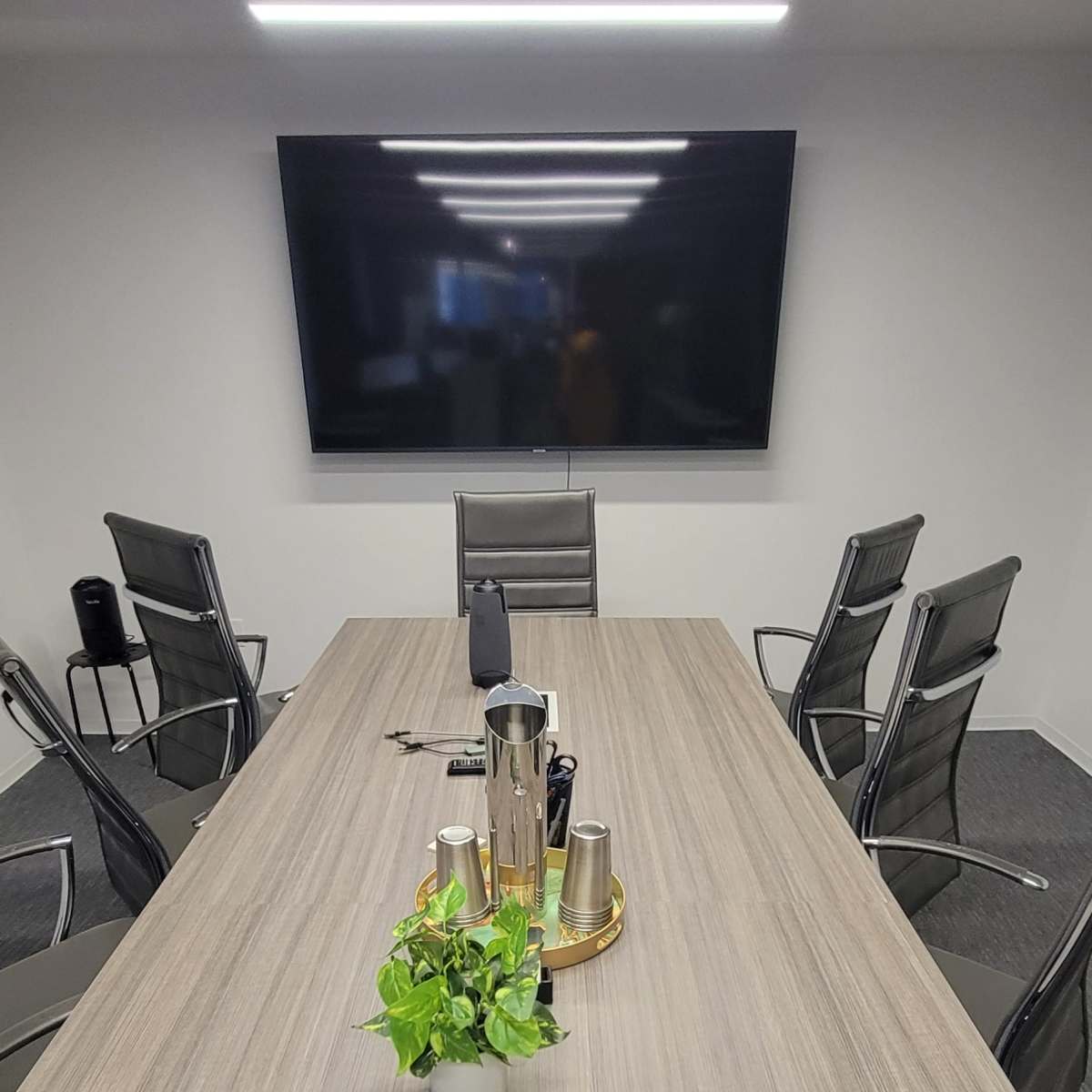 Prosperity Conference Room in Downtown Houston, Houston, TX | Off-Site ...