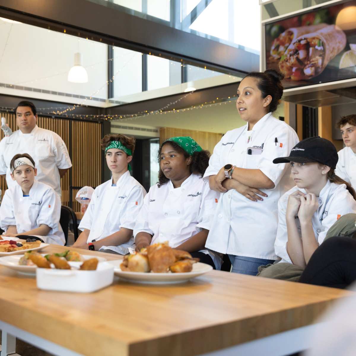 Modern Space for Meetings, Cooking Demos, Photo Shoots, Pop-Ups & More ...