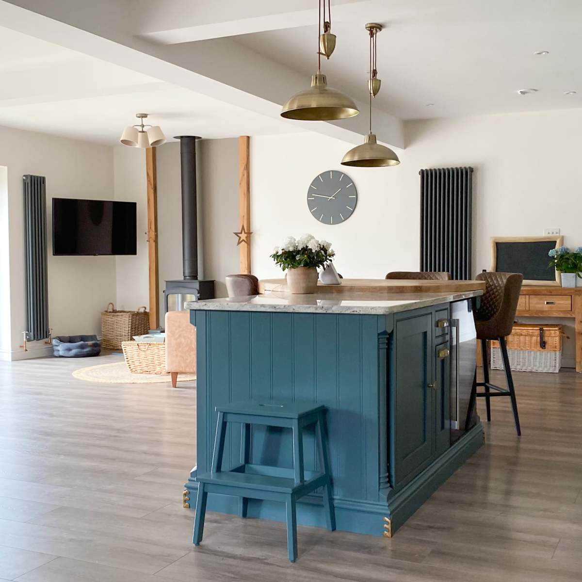 Perfect Production House full of Natural Light, Mursley | Production ...