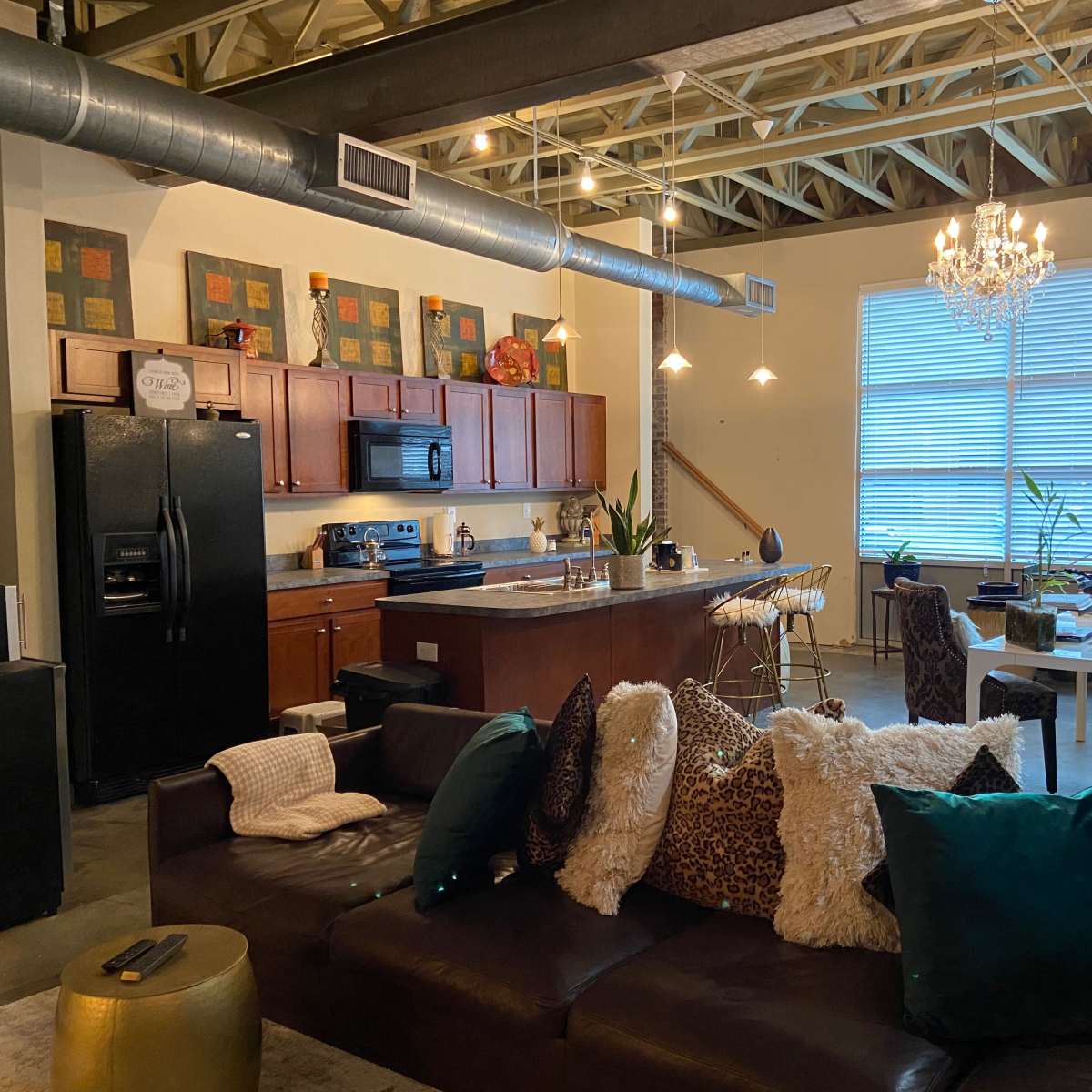 Downtown The Cozy Urban City Loft, Atlanta, GA | Production | Peerspace