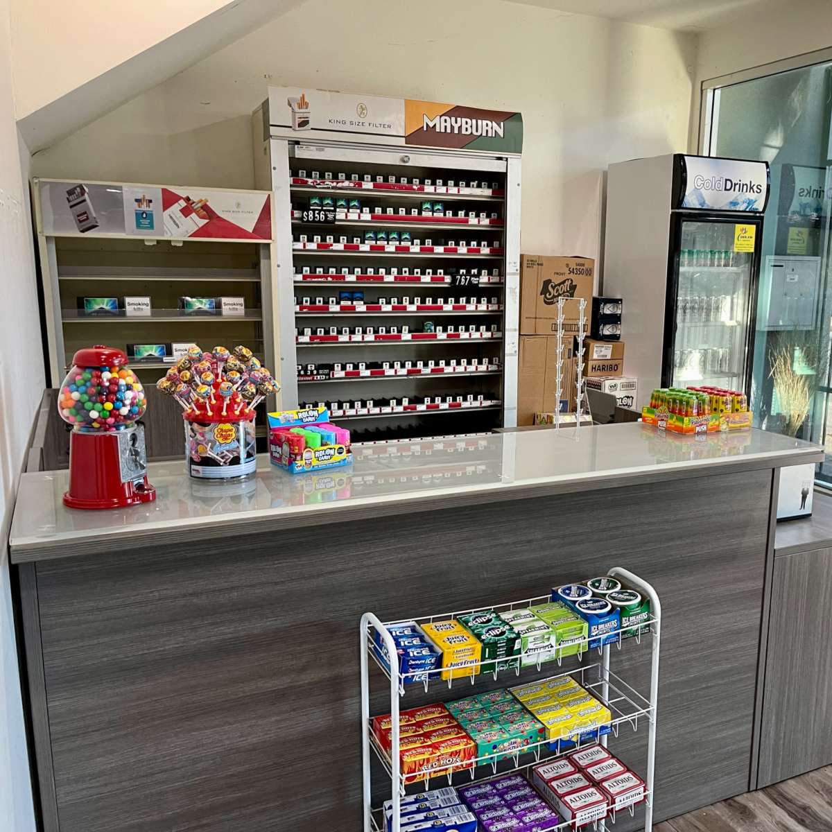 Los Angeles Grocery Store Standing Sets Convenience Store film set ...