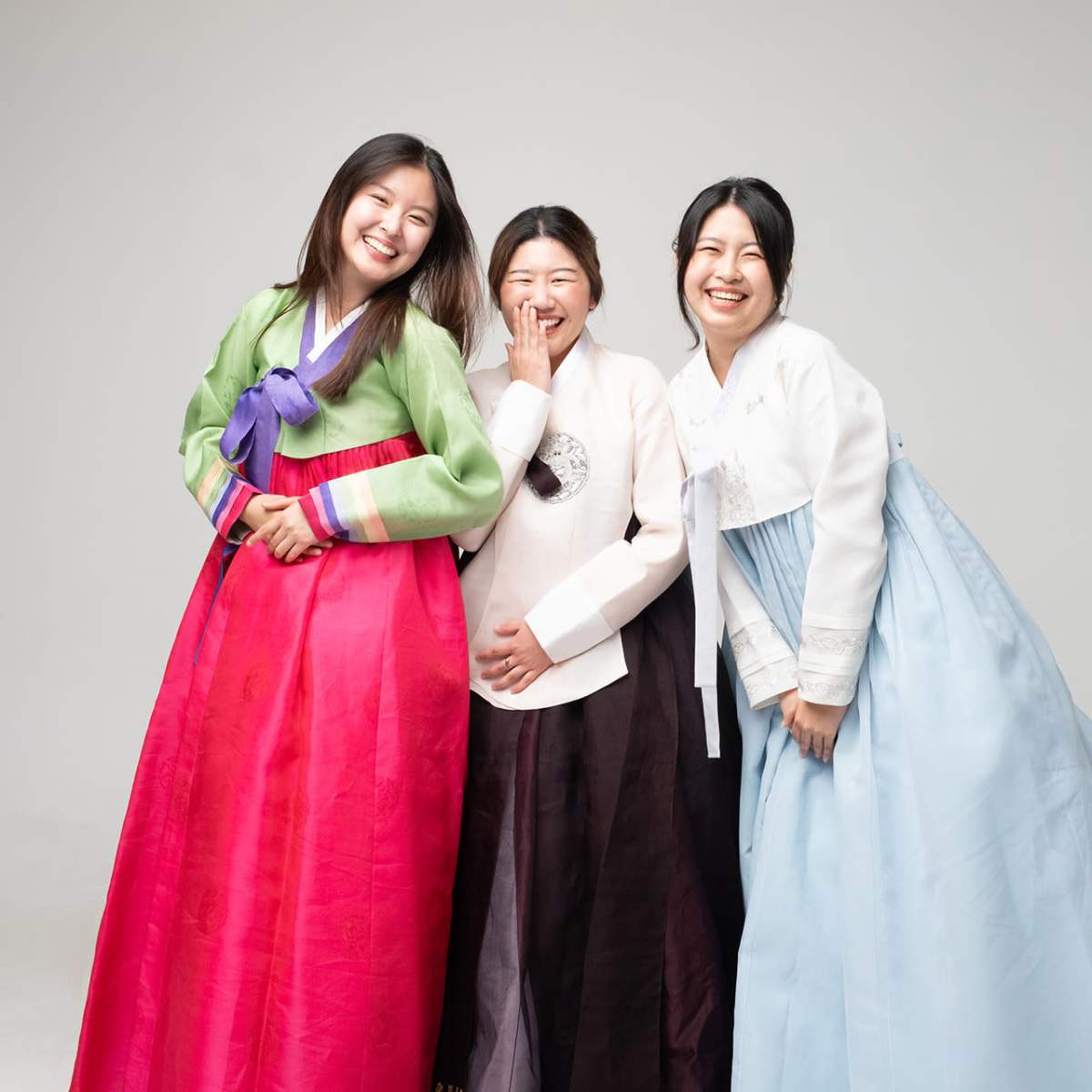 Gugwa | Fun Artistic Event Space with Self Portrait Station and ...