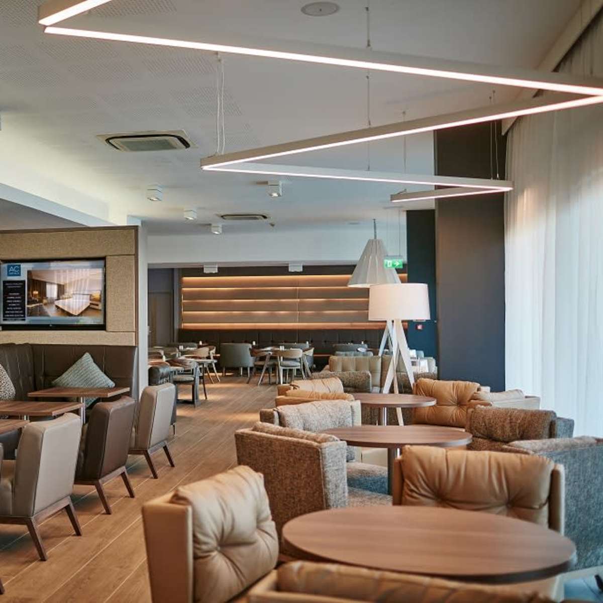 Downtown Lounge/Restaurant Salford | A great location for filming and ...