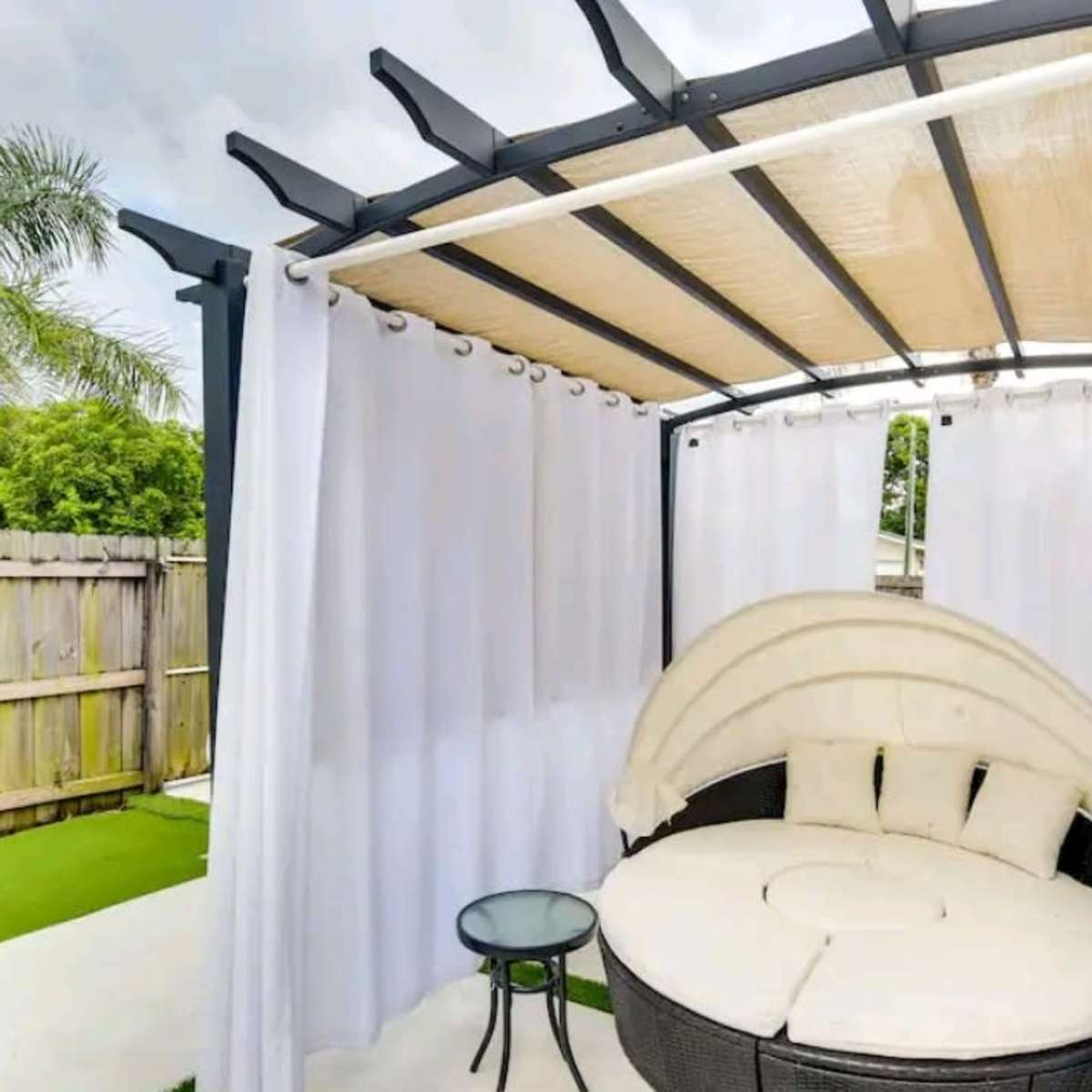 Amazing staycation outdoor space in West Park Perfect for Weddings ...