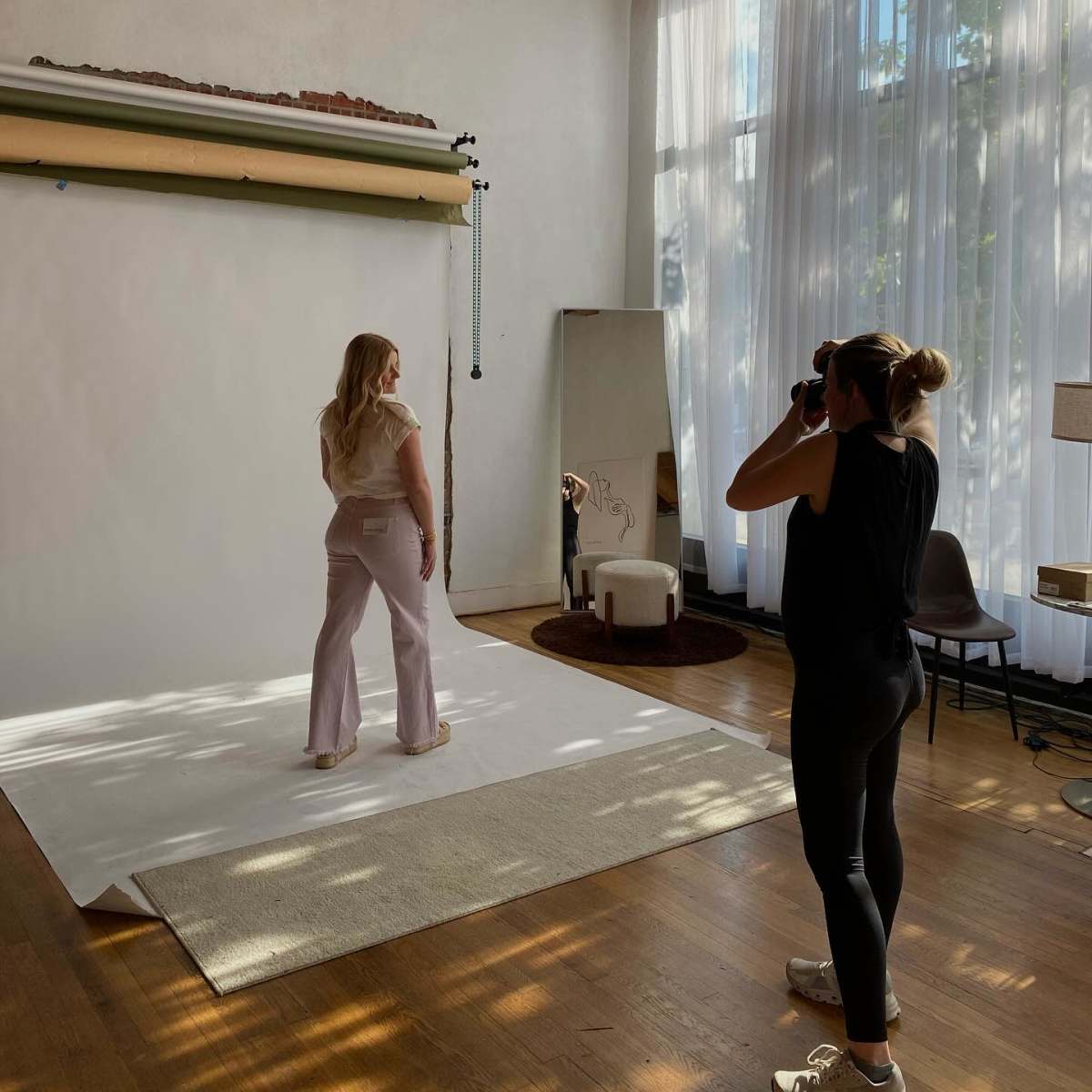 Daylight Photo Studio With 14 Different Backdrop Colors, Kansas City ...