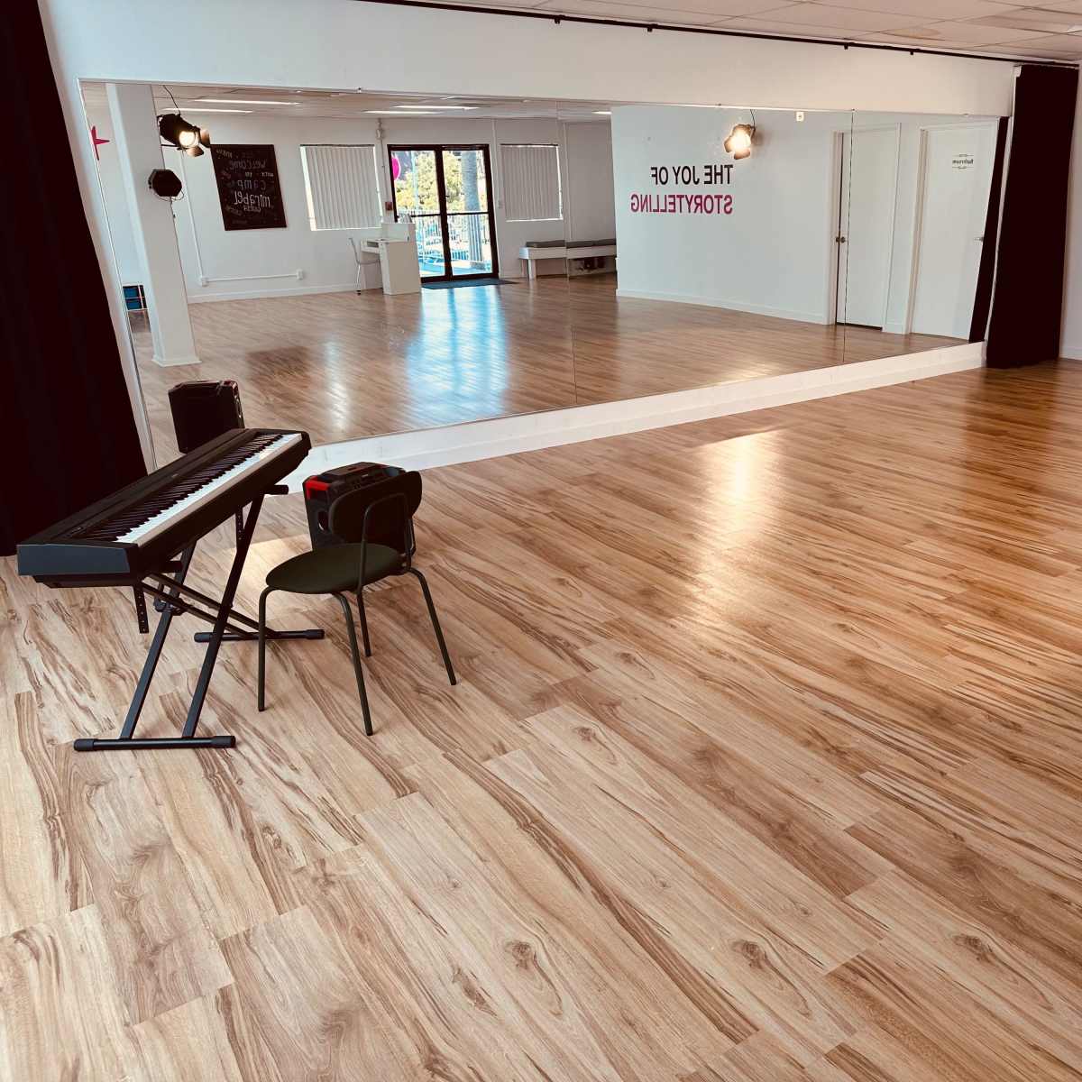 Multipurpose Studio in the Heart of Hollywood, Los Angeles, CA | Event ...