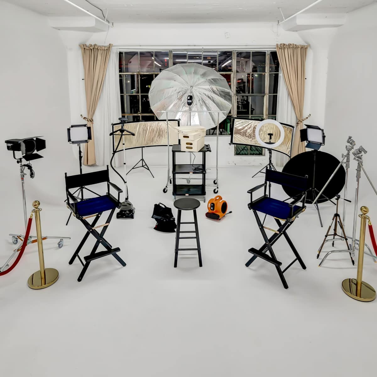 Multi-Set Podcast Studio w/ FREE Lighting & Green Screen (Now w/ Air ...