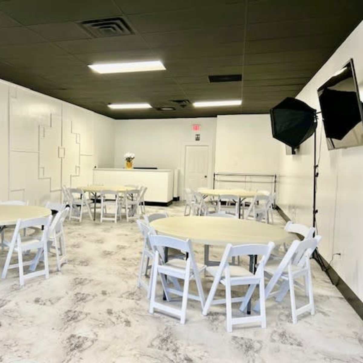 Luxury Modern Multi-Purpose Space, Reynoldsburg, OH | Event | Peerspace