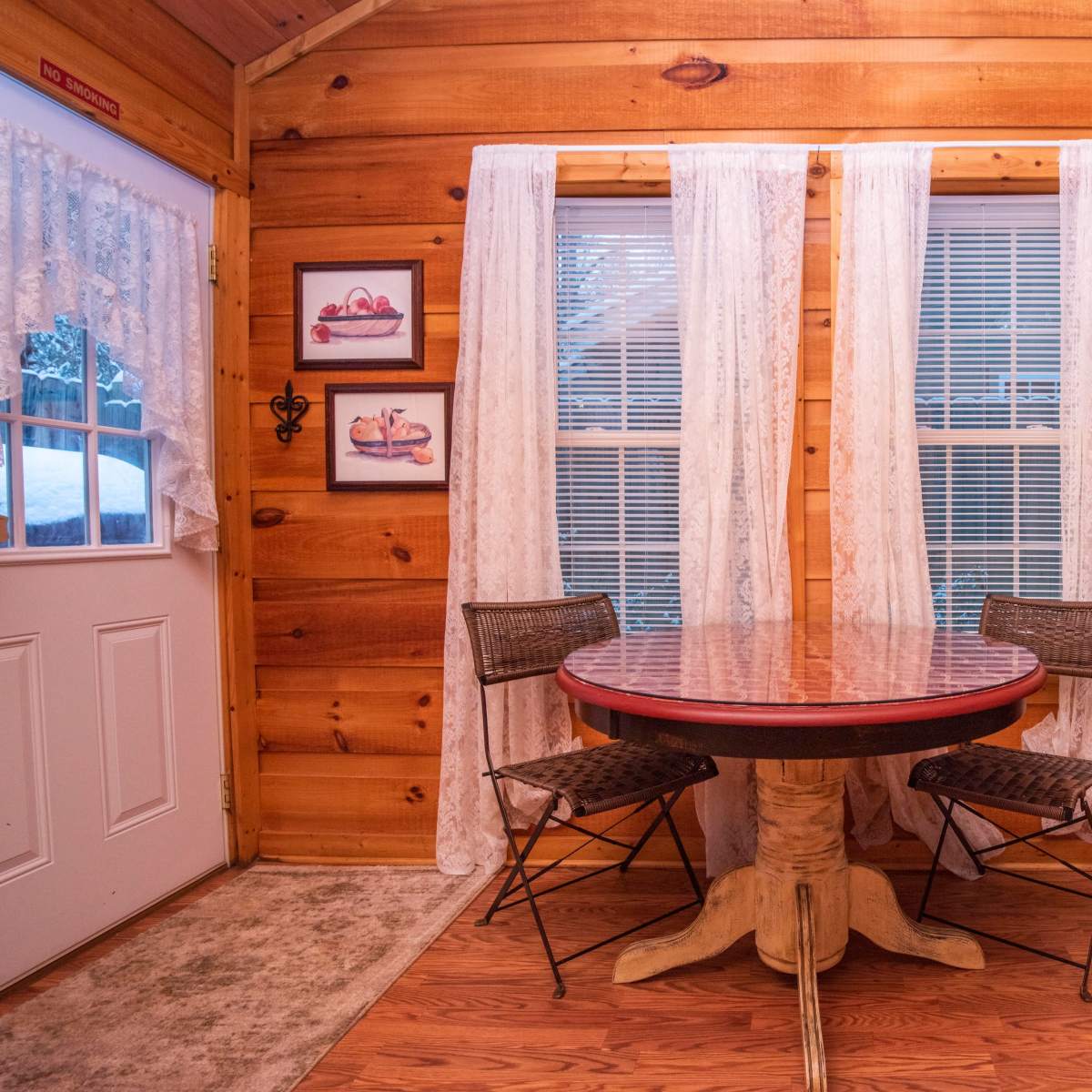 Romantic Rustic Cabin Setting, Gatlinburg, TN | Production | Peerspace