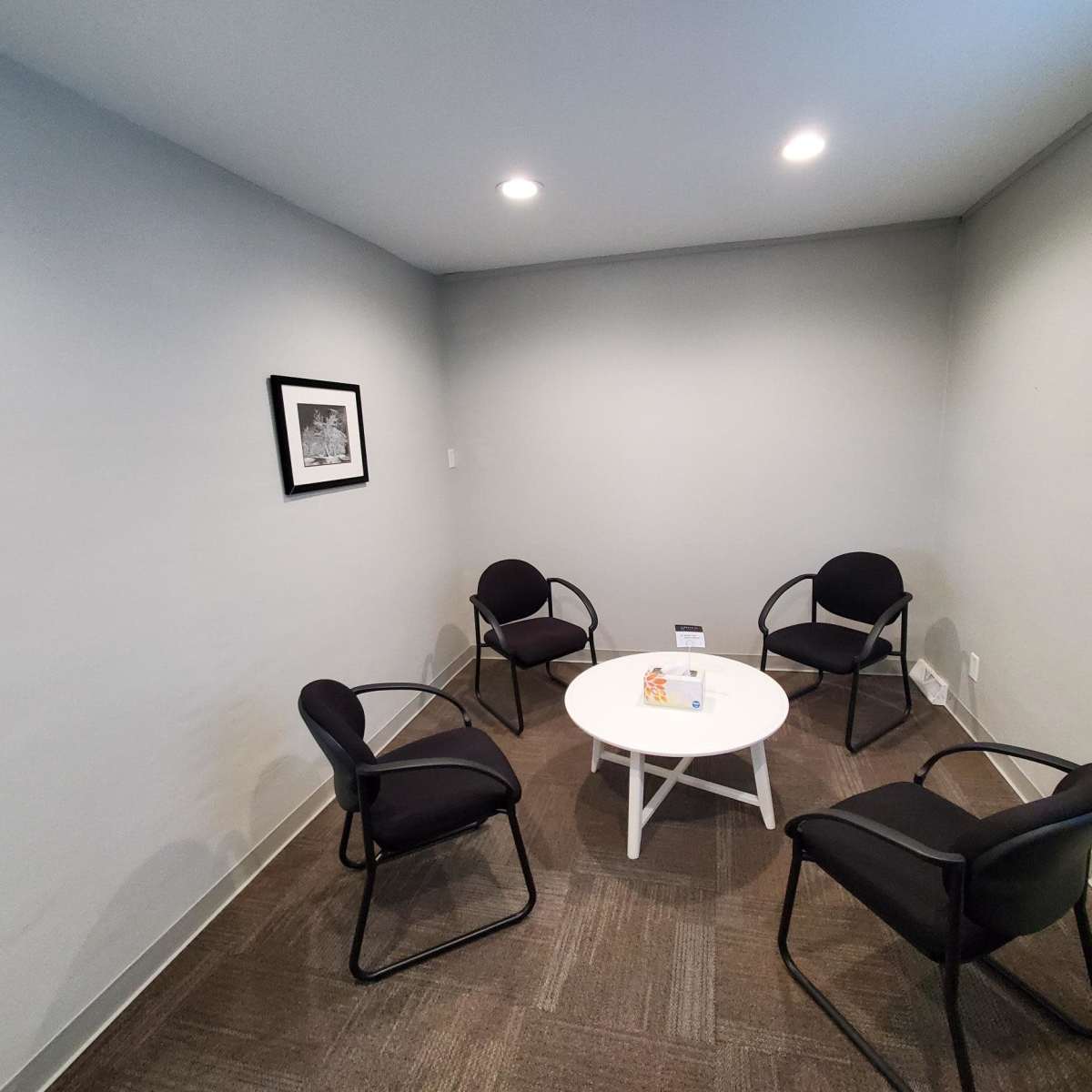 A Cozy Conference Room That Can Easily Accommodate 4 To 6 People, St ...