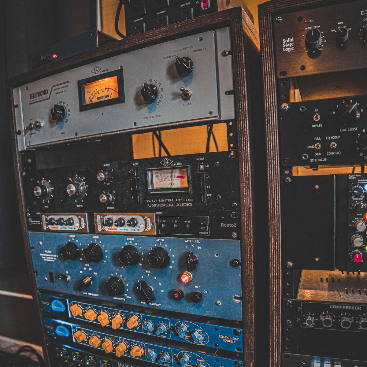 NOYZR music | Boutique producers studio, perfect for photoshoots ...