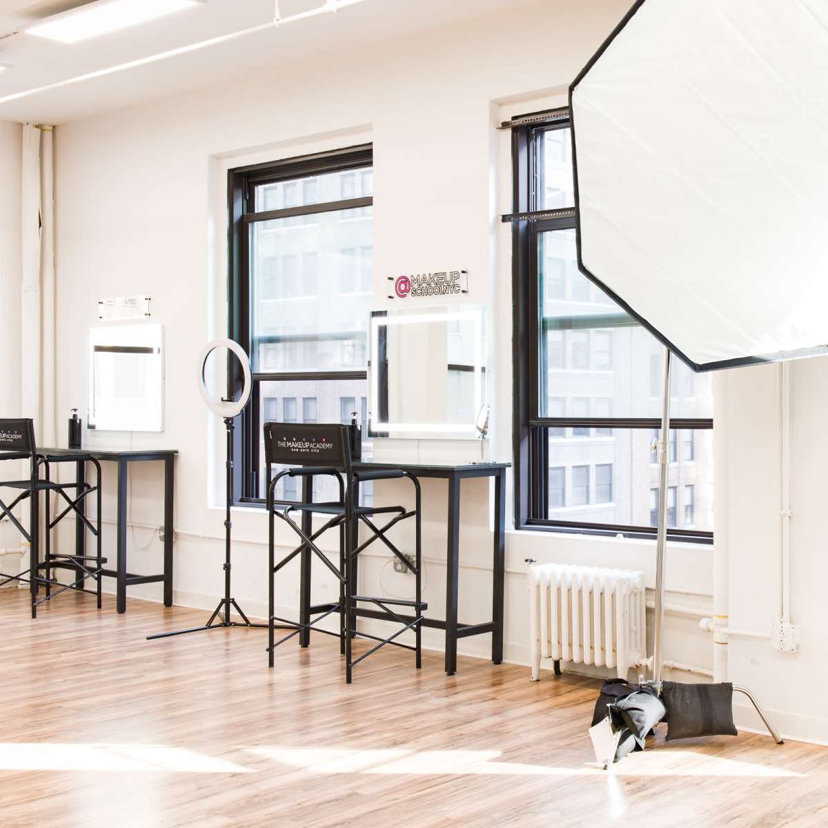 Beautiful Midtown Manhattan Studio with natural light - NEW equipment ...