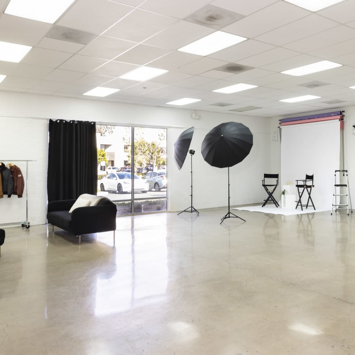 Spacious 1800 sq ft Photo and Video Studio in the heart of Orange ...