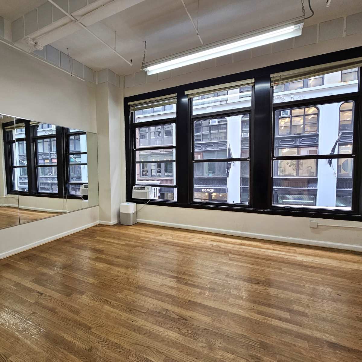 Energizing Photography Studio 2-4, New York, NY | Production | Peerspace
