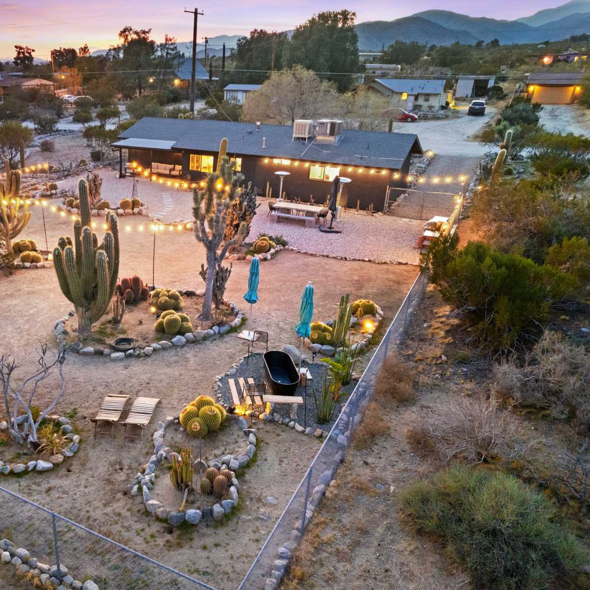 A Desert Home on a Private lot full of Mature Cactus, MORONGO VALLEY ...