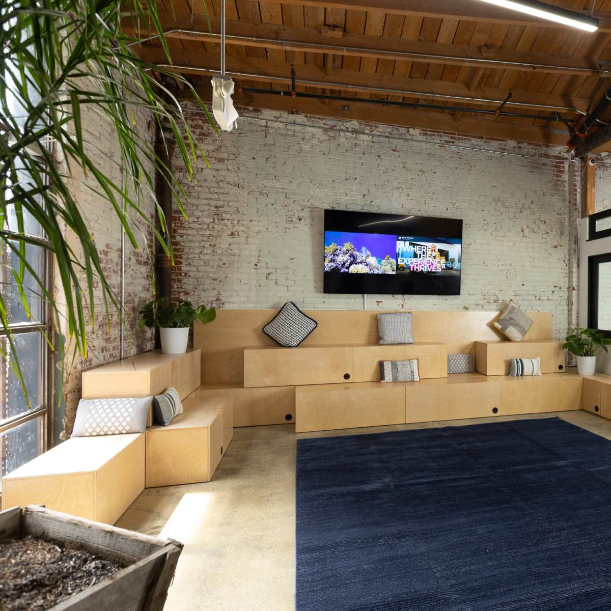 Modern, Modular Agora, Los Angeles, CA | Production | Peerspace