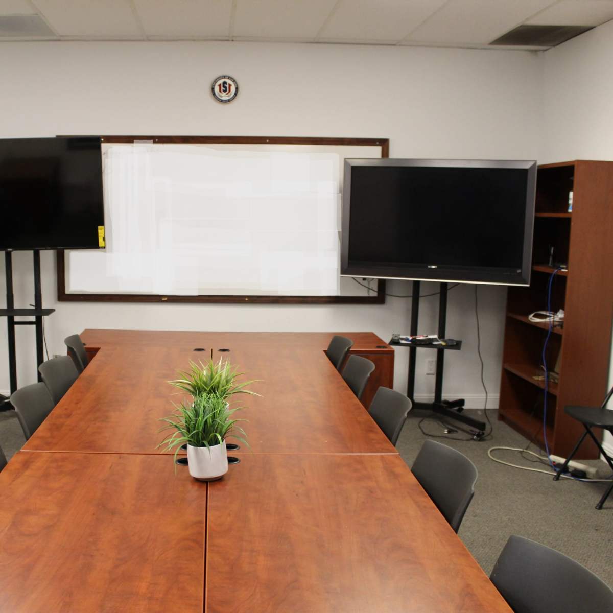 2Spacious, quiet and clean meeting room in downtown San Jose, perfect ...