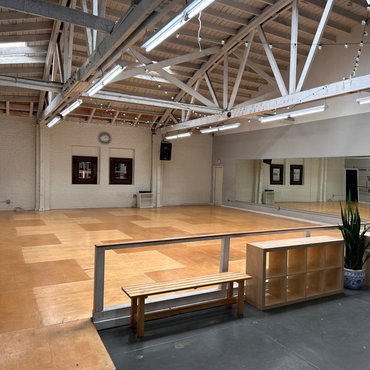 Industrial Dance Studio with Kitchen and Lounge Area, Los Angeles, CA ...