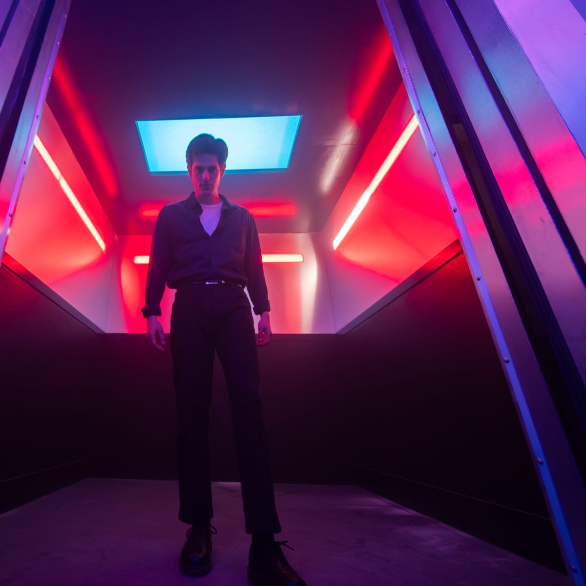 7 Film Sets | Elevator, RGB Grid Celling, Led Wall, Laser and more ...