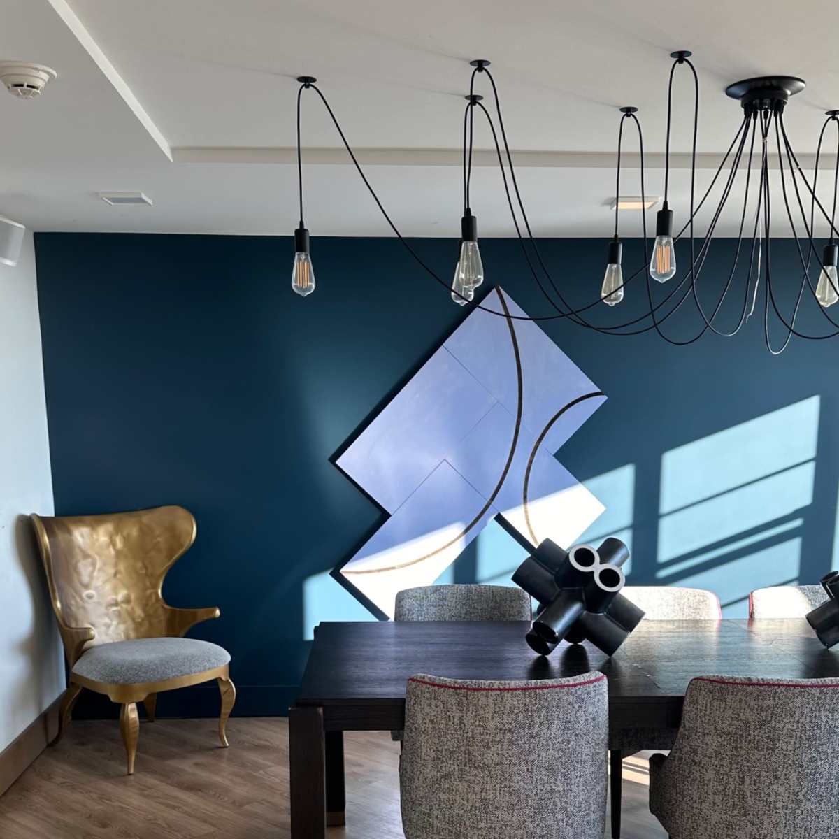 Luxury creative multi-use space with city SKYLINE VIEWS, Philadelphia ...