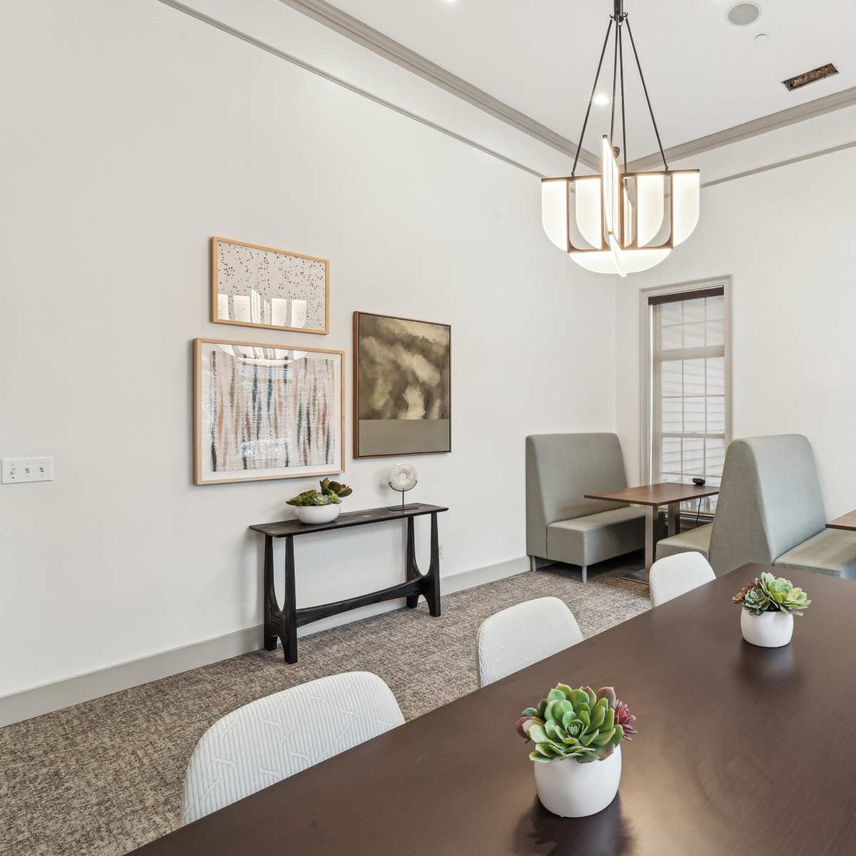 Wifi lounge with plenty of natural light!, Melville, NY | Off-Site ...