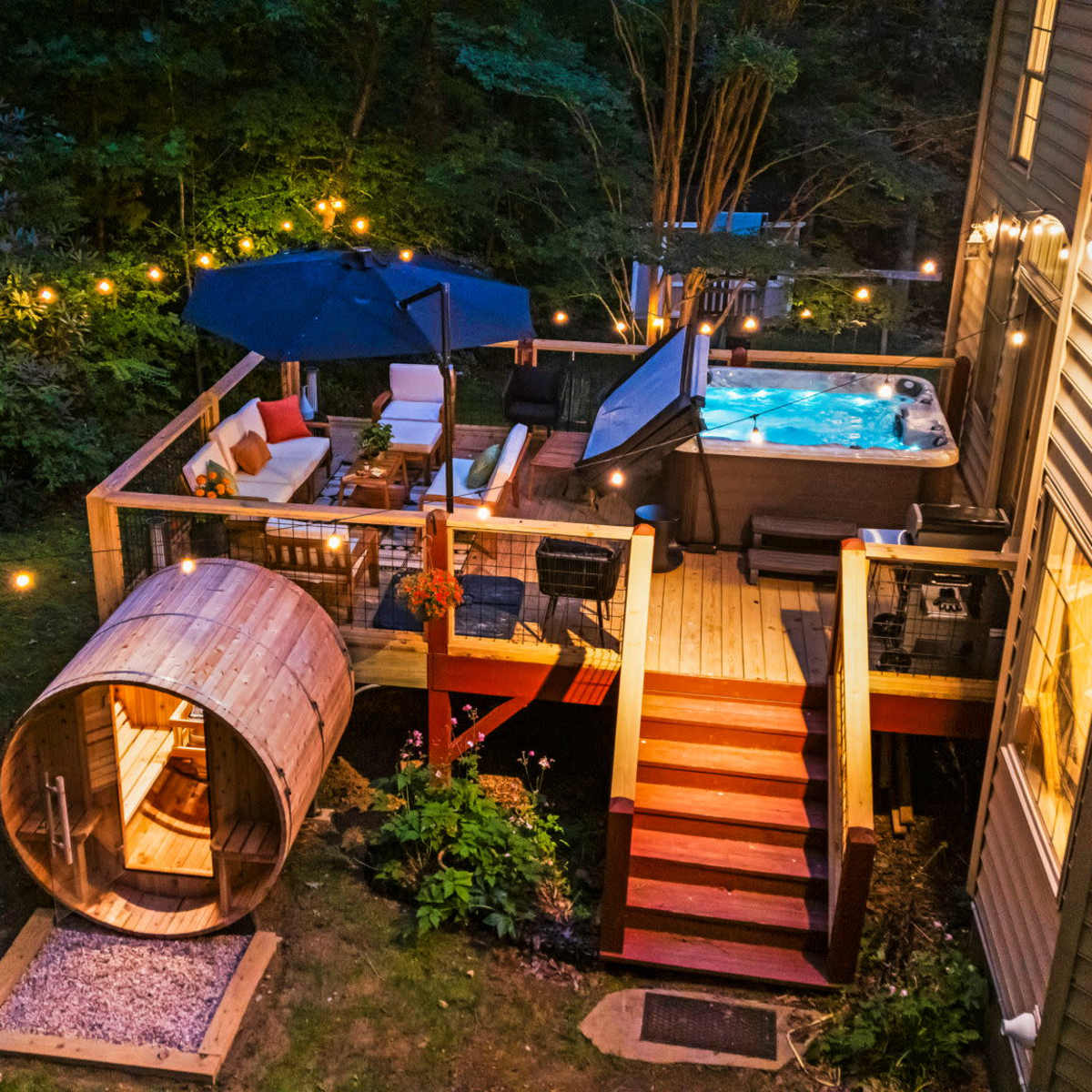 Ultimate Getaway: Golf Sim, Sauna, Hot Tub, Game Room & Outdoor Fun ...