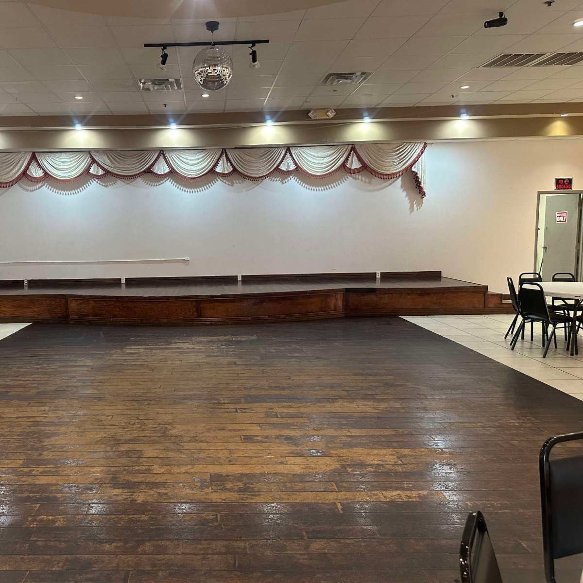 South Houston, Spacious banquet hall,, Houston, TX | Off-Site | Peerspace