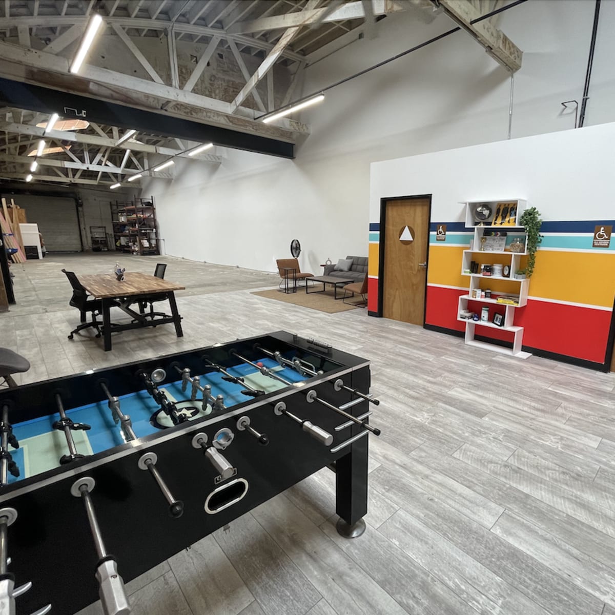 Large Funky Industrial Warehouse in Arts District, Los Angeles, CA ...