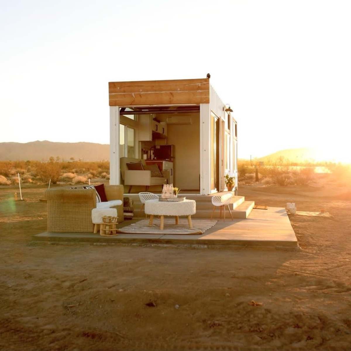 Desert Modern Container Home on 5 Acres Near Joshua Tree, Joshua Tree ...