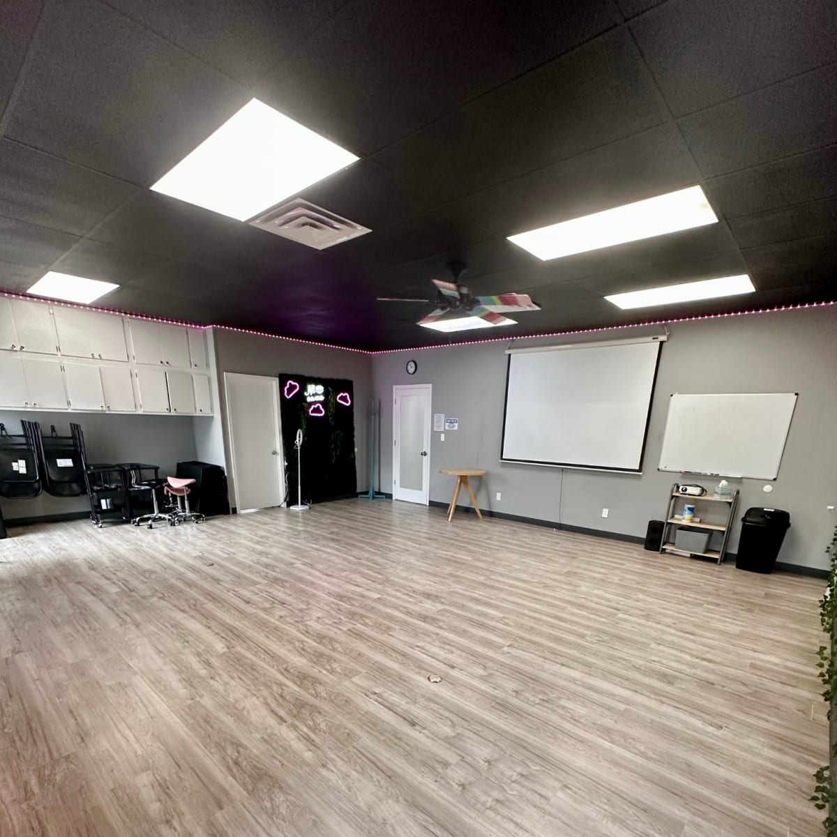 Modern Event and Networking Space for intimate gatherings, Fishers, IN ...