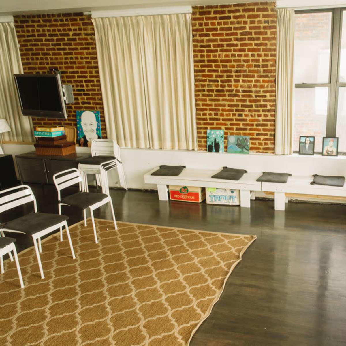 Roomy Loft Pre-War Brick Open Space Studio - Midtown, New York, NY ...