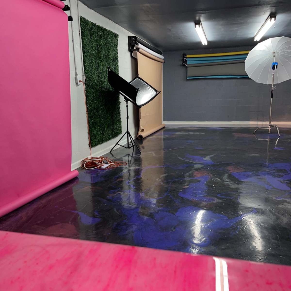 Amazing Modern Studio -multi backdrop & Lighting options, Memphis, TN ...