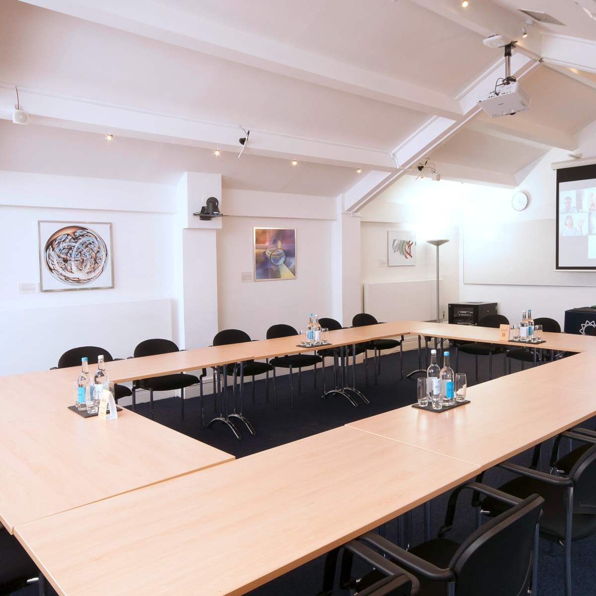 Large Meeting Room In Central London - Up To 80 People - Hardy Room ...