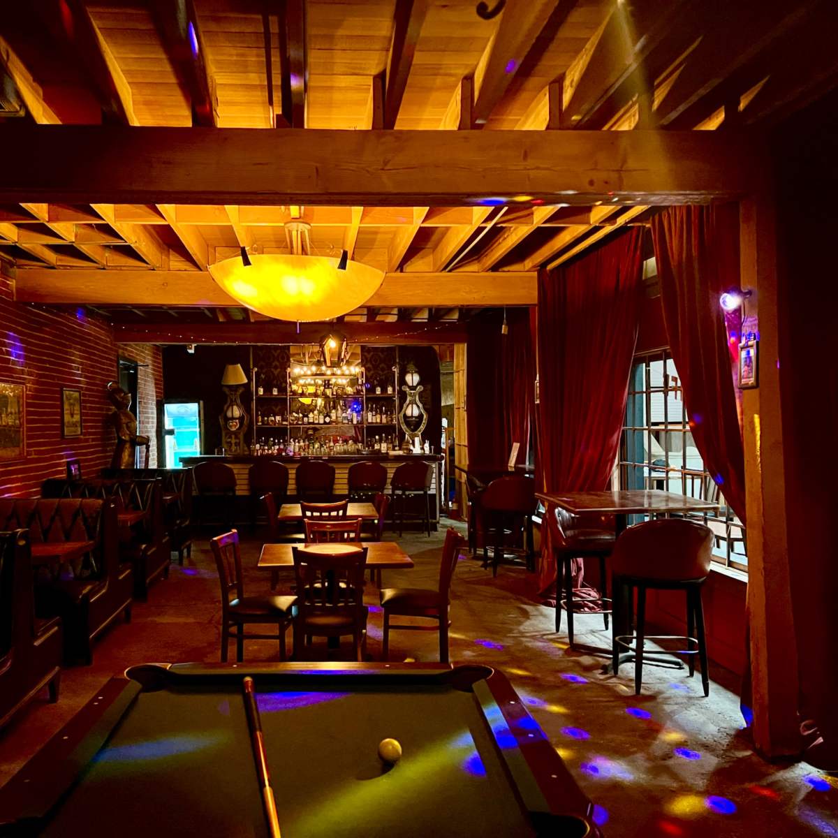 Dive Bar, Restaurant, Video and Photography standing sets, Los angeles ...