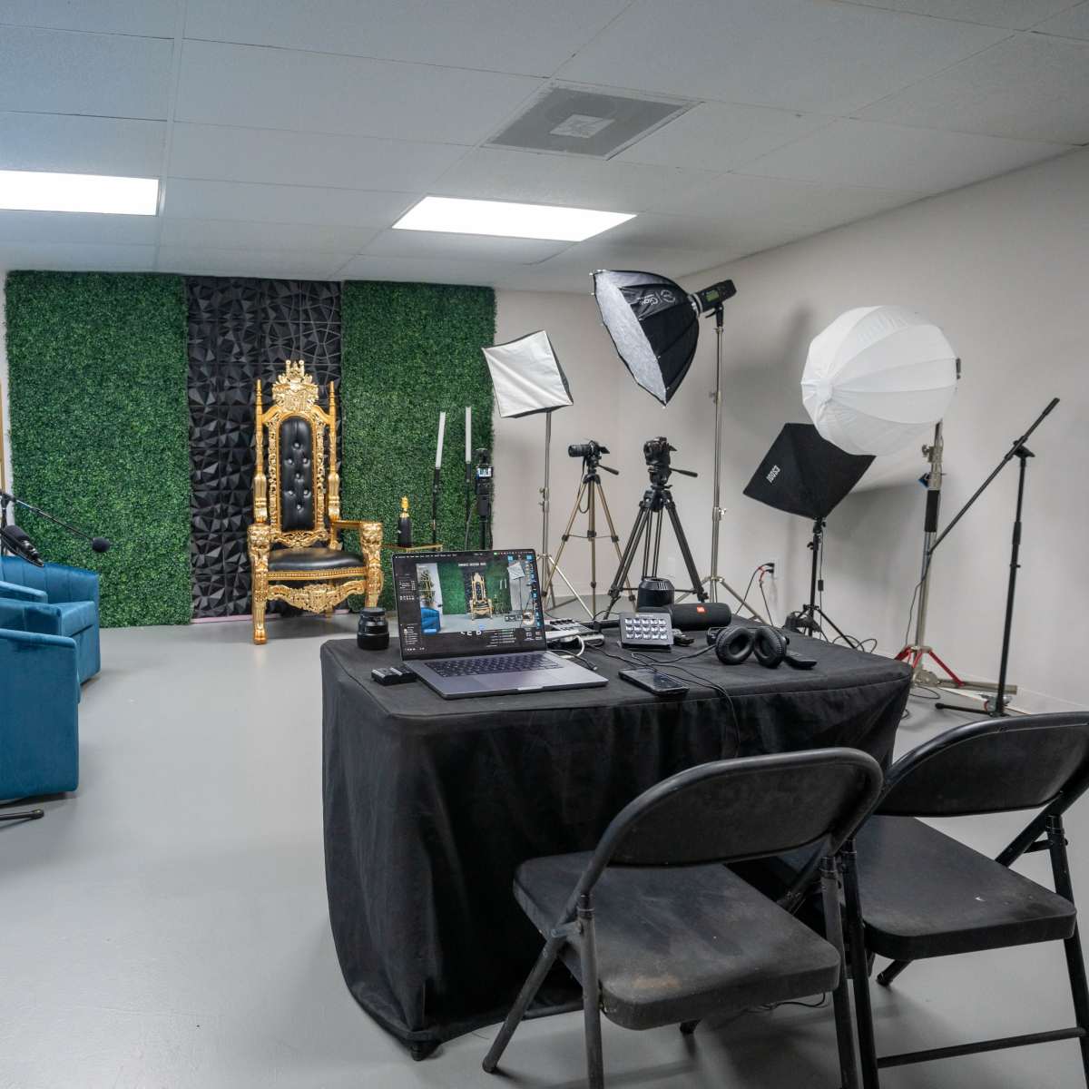 Fresh Content Studio right off of 610 Loop, Houston, TX | Production | Peerspace