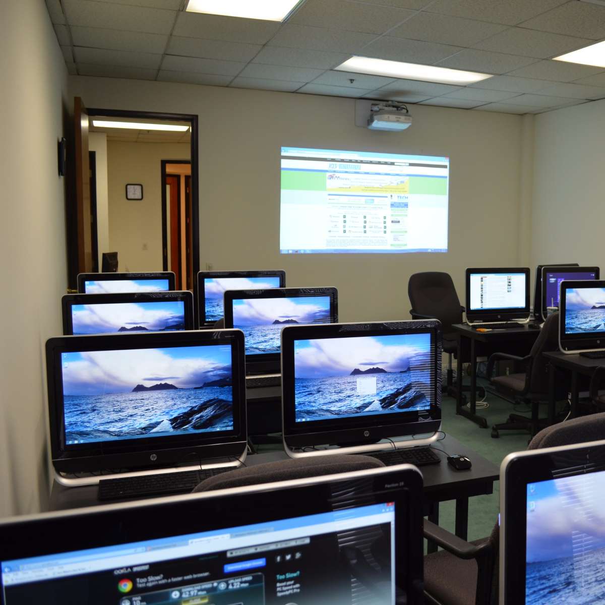 Training Facility in Downtown Glendale - 16 computers, Glendale, CA ...