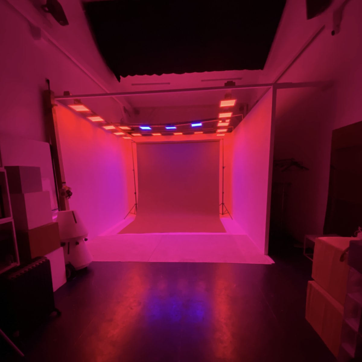 Photo studio Paris / Artist studio with incredible natural Light and ...