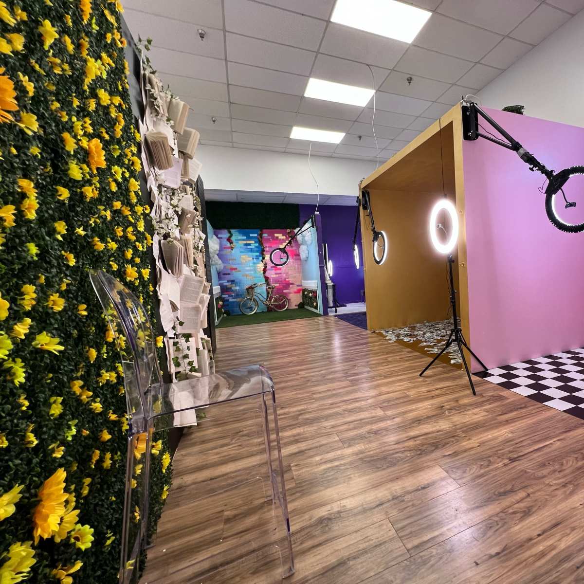 The Selfie Showroom | Selfie Museum & Photography Studio on Northside ...