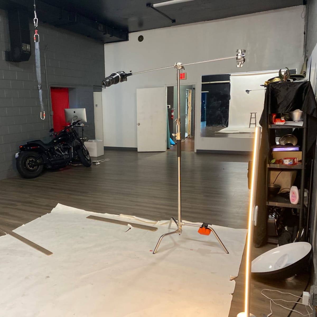 Oak Park Blackout Photography/Video Studio Space, oak park, MI ...