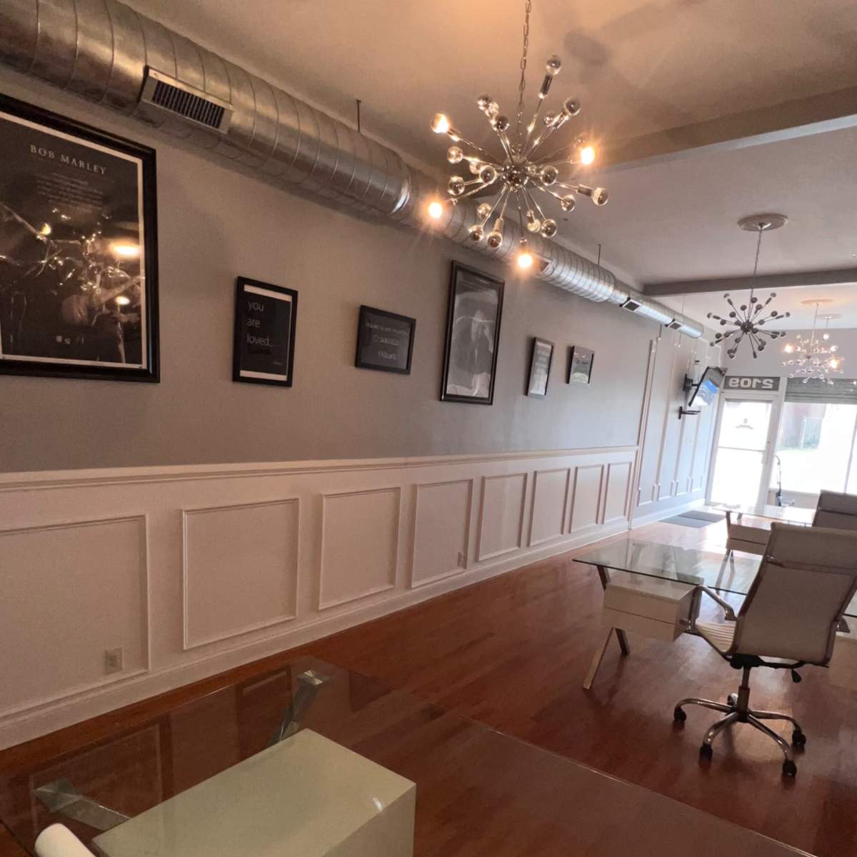 Upscale Store Front, Chicago, IL | Event | Peerspace