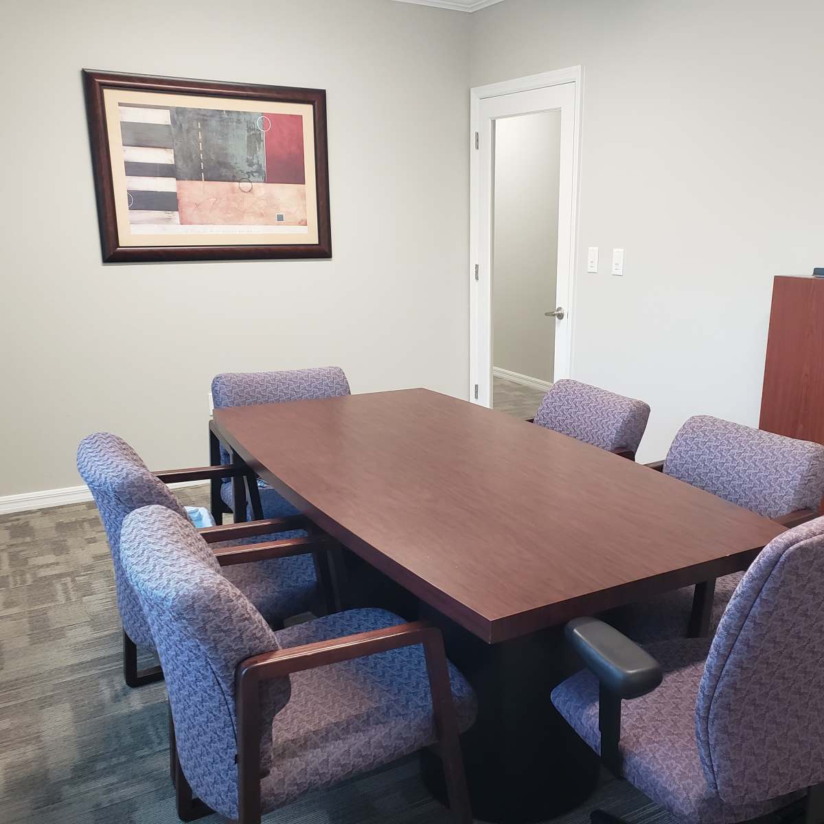 Comfortable Conference Room in Tampa, Tampa, FL | Off-Site | Peerspace