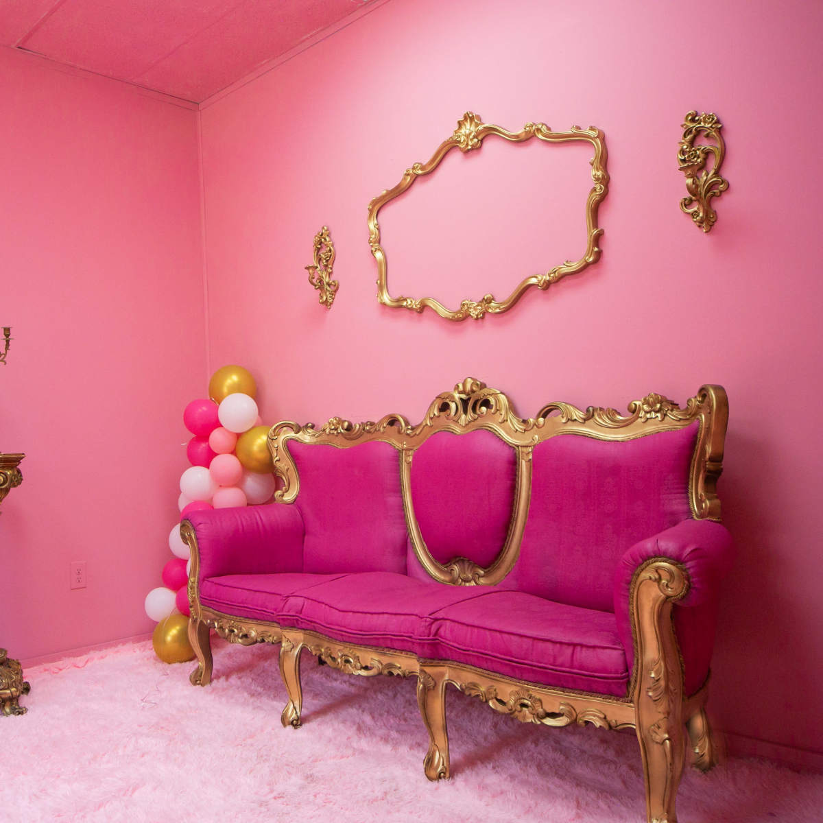 Hip Photo Studio 3 pink room - Equipment Available, Missouri City, TX ...