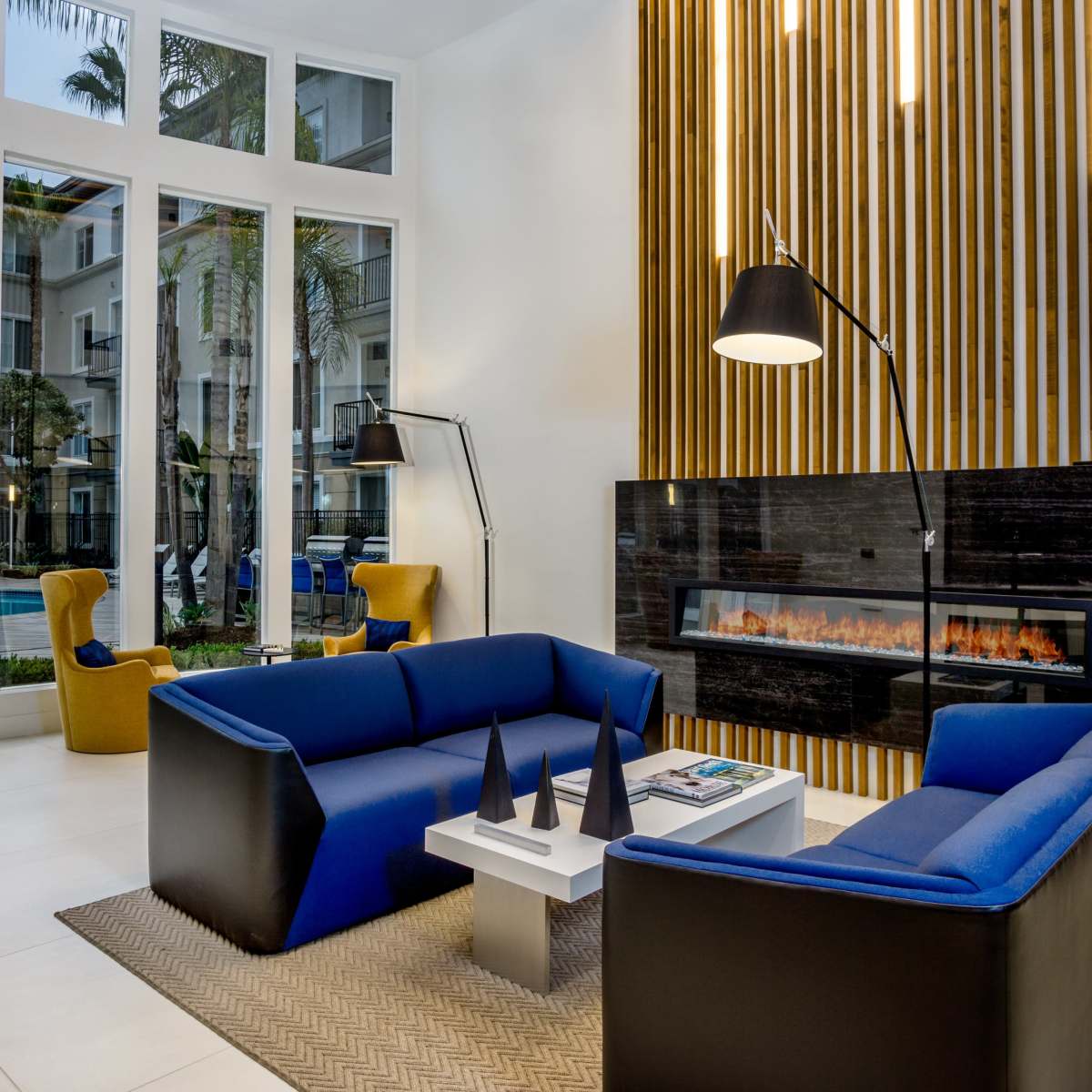 Bright, Classy Lounge in Del Rey, Marina Del Rey, CA | Event | Peerspace